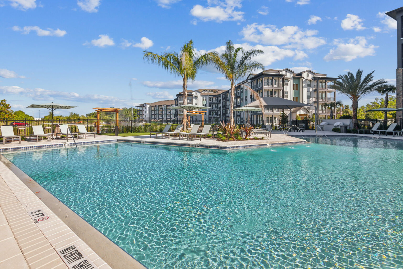 RISE SERENO – Brand New Apartment Community in Wiamuma, FL